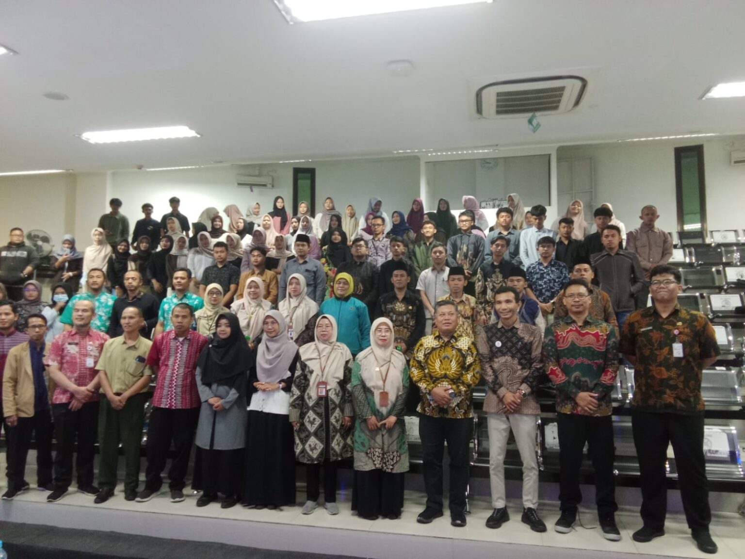 FGD Penguatan LP3H Halal Center UIN Salatiga: Perkuat Peran dalam Sertifikasi Halal - Lembaga ...